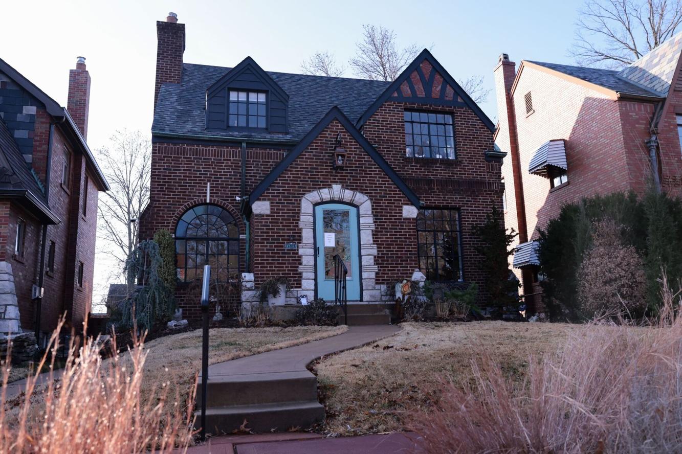 Contractor and artist reconfigure St. Louis Hills home