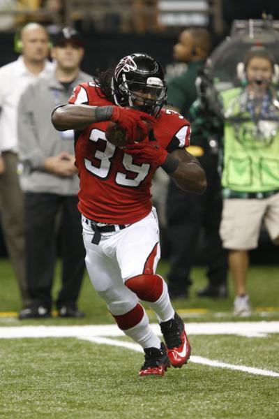 NFL notes: Steven Jackson expect to return this weekend