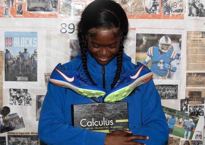 East St. Louis' Zhakeya Hawkins ready to tackle any challenge: Scholar ...