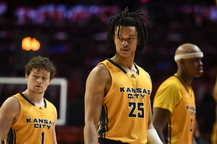 See Illinois men's basketball Big Ten championship ring ceremony ...