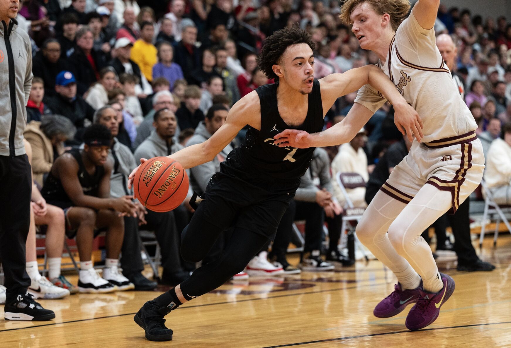 Jordan Boyd stays in the flow despite foul trouble and helps De Smet ...