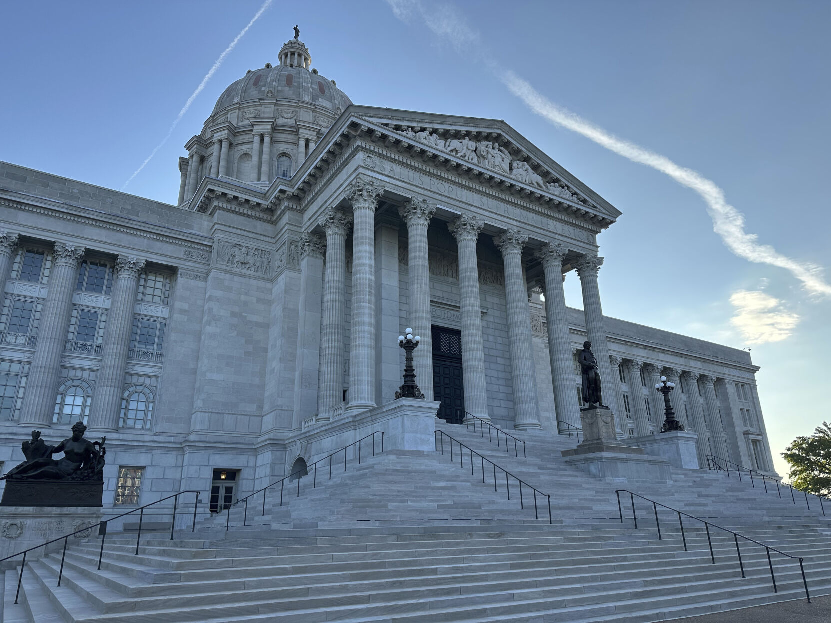 Missouri Senate prez taps brakes on Capitol renovation plan