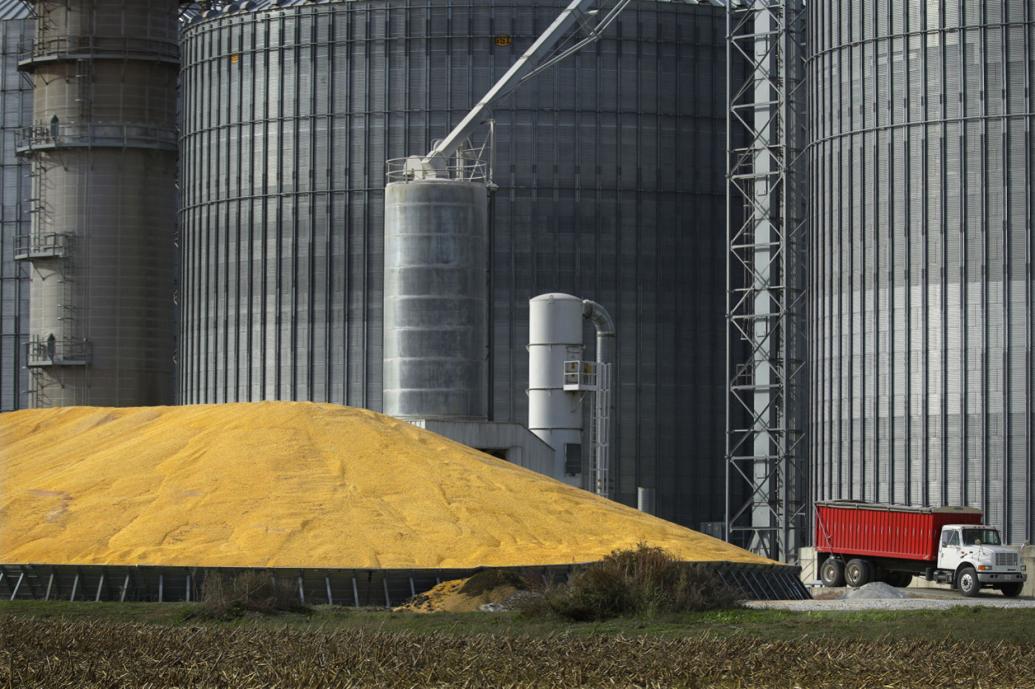 ADM offers free corn drying at three Midwest processing plants