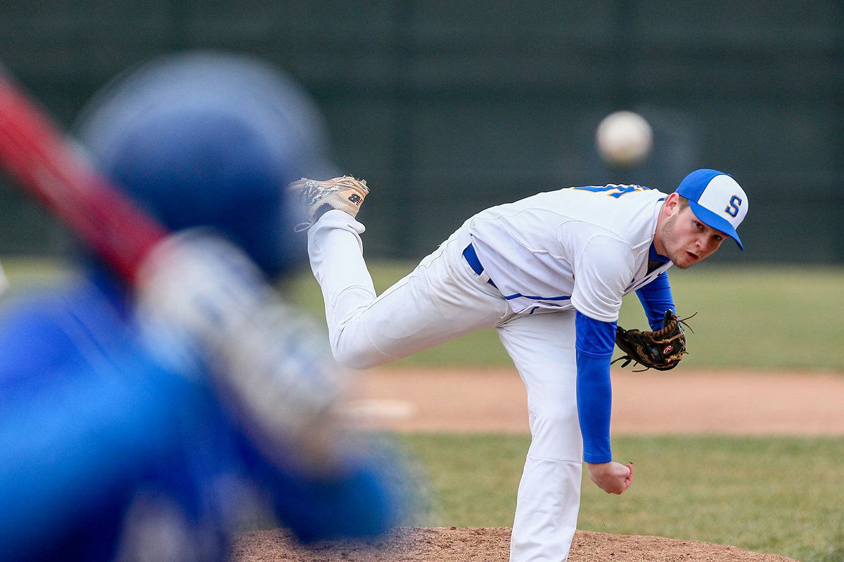 Seckman wins tournament opener against O'Fallon Christian