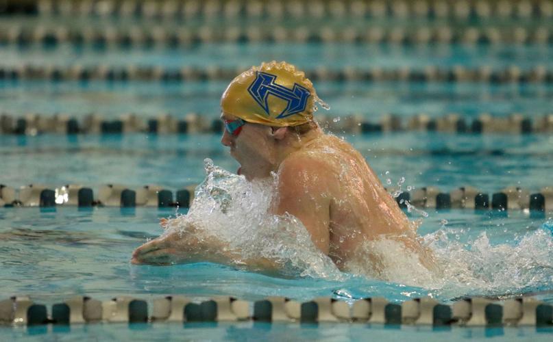 Fort Zumwalt South wins thrilling GAC North-Central swim title