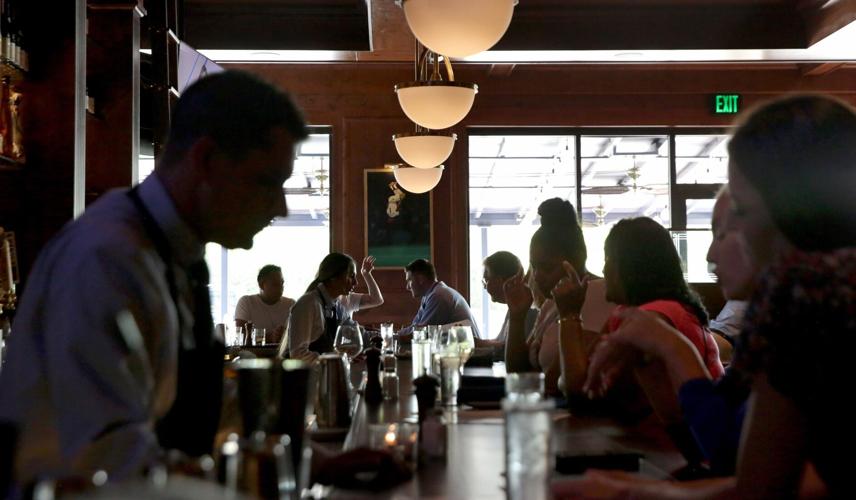 801 Local's upscale neighborhood-restaurant approach goes nowhere new ...