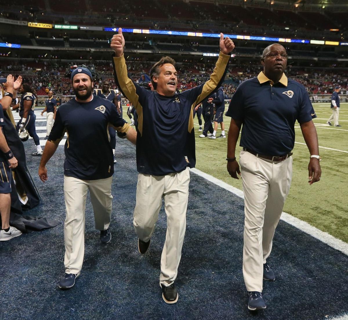 Gordo: Rams thrill their diehards by edging Seahawks