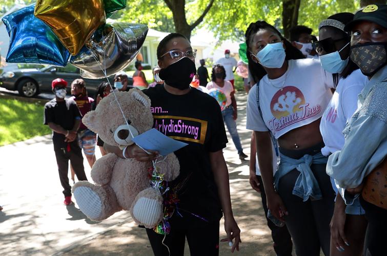 Man stands trial for shooting at St. Louis County Applebee's