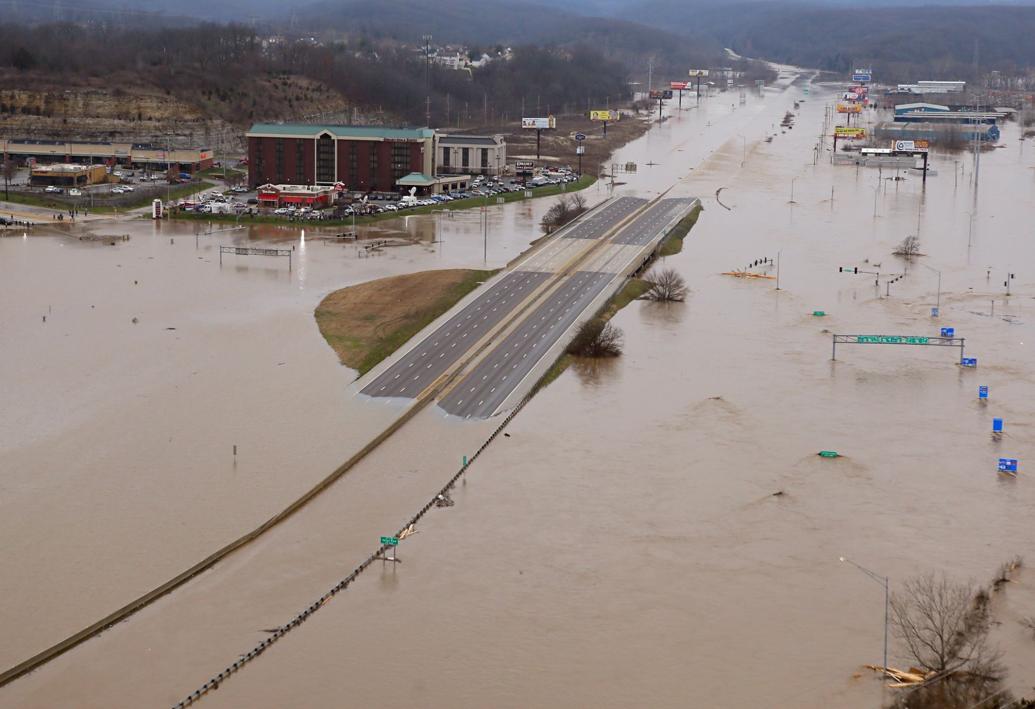 Aerial photos of historic flooding on Meramec River