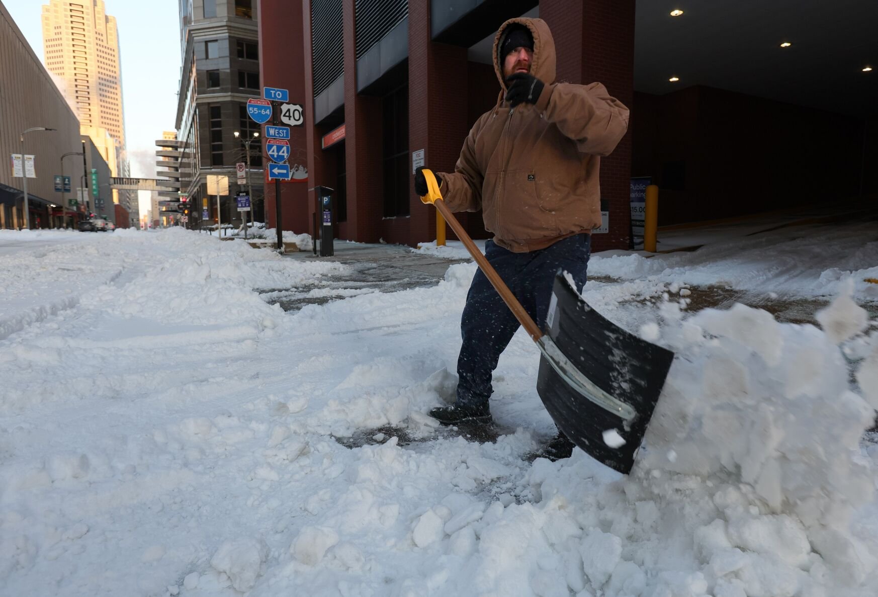 Snowplowing in St. Louis is on track, official says