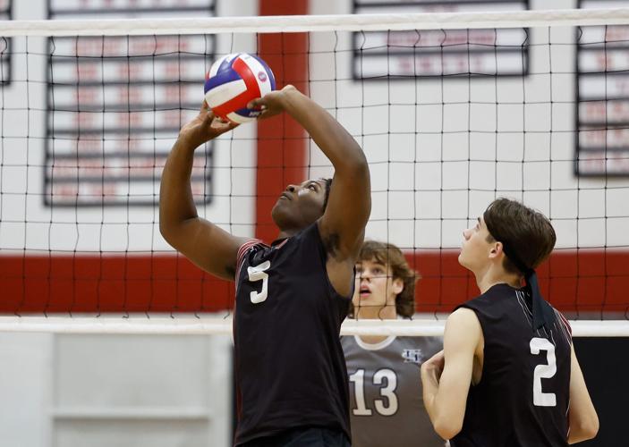 Francis Howell Central sweeps Fort Zumwalt South to advance to first ...