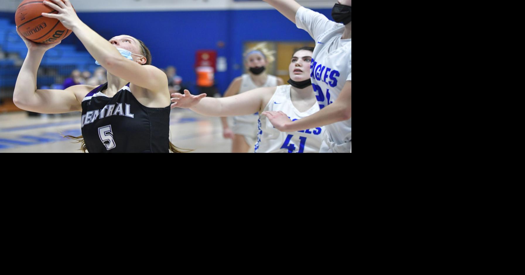 Breese Central nearly squanders big lead, regains control late to beat ...