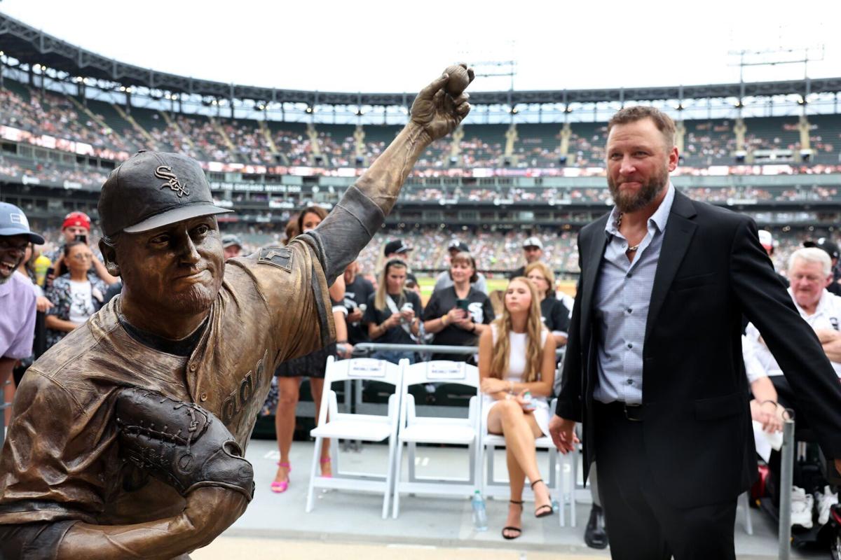 St. Charles native Mark Buehrle basks in glow of White Sox statue unveiling