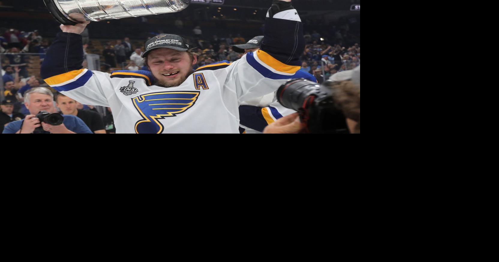 Blues updates: Shoulder injury for Tarasenko; surgery for Kyrou