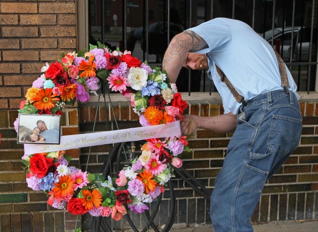 A year after St. Louis murder, victim's family asks for public's help