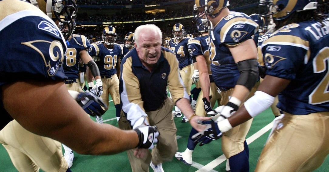 Jim Hanifan, legendary coach with the Big Red and Rams, dies at age 87