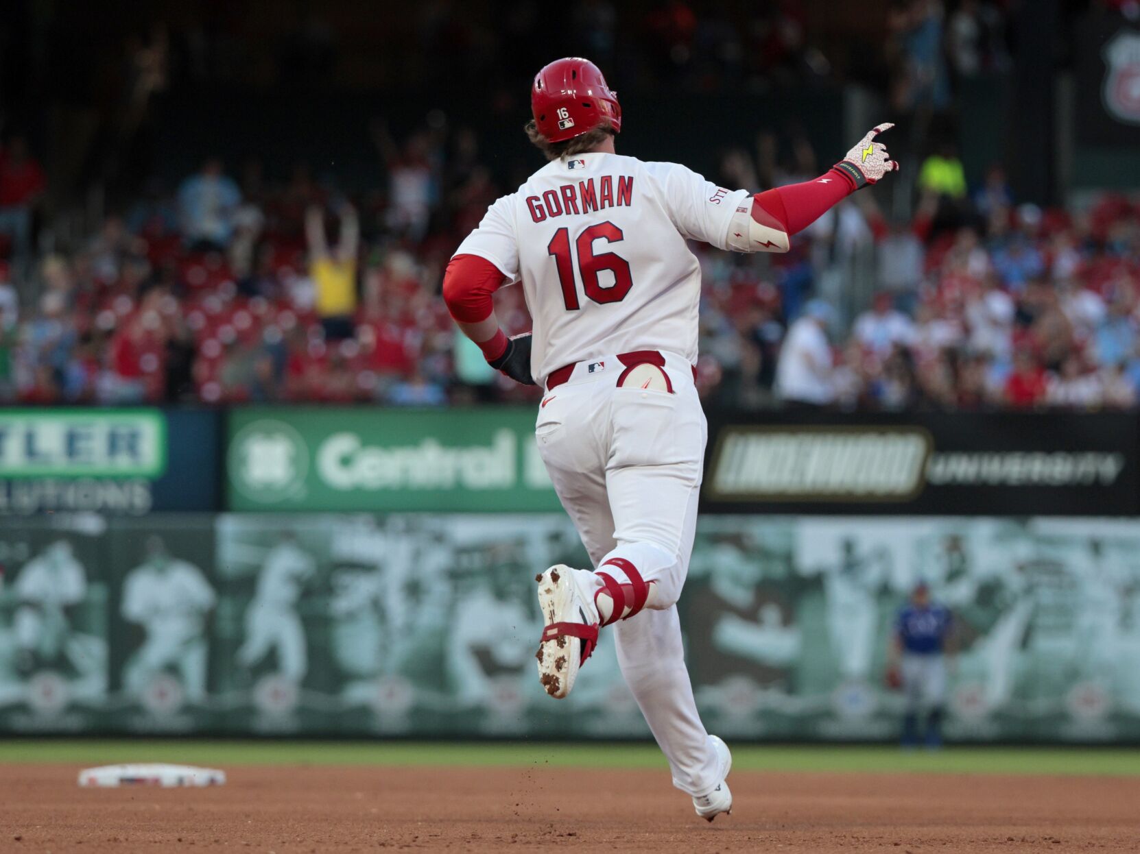 St. Louis Cardinals try to get the bats going against the Texas Rangers