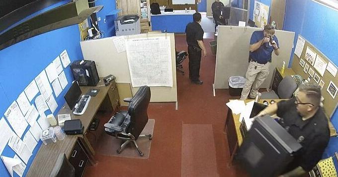 Kansas Police Chief Who Led Raid On Newspaper Resigns