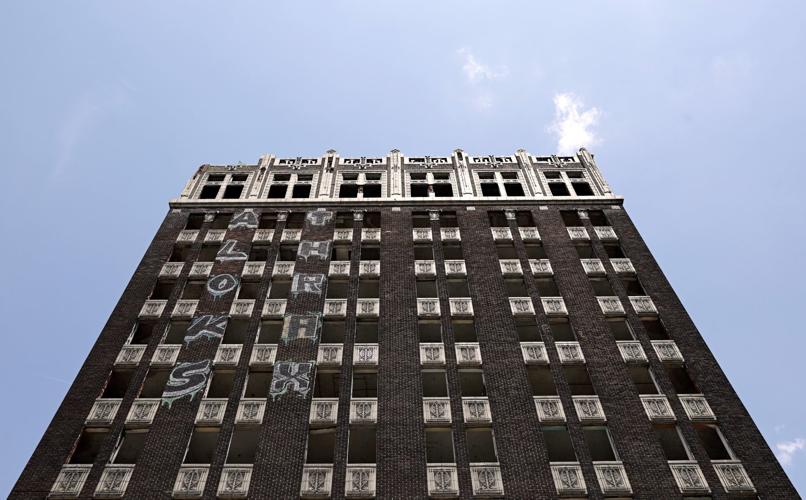 Spivey Building, tallest in East St. Louis, seems destined for demolition