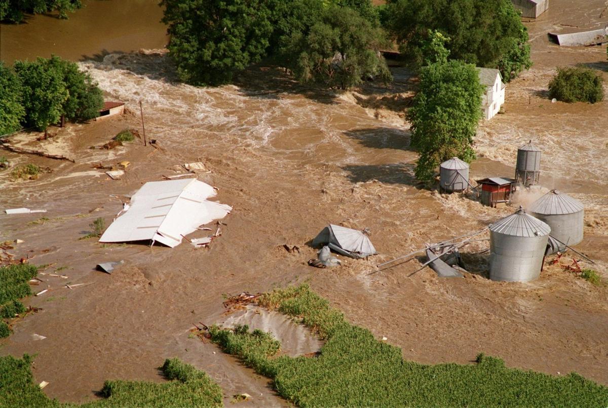 Look Back 250 • Great Flood of 1993 overwhelms record set 20 years ...