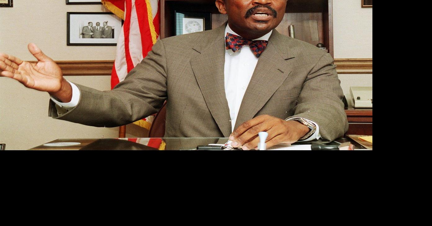 1995: Virvus Jones admitted to tax fraud