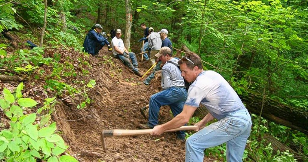 Hogsback Trail reopens in Klondike Park