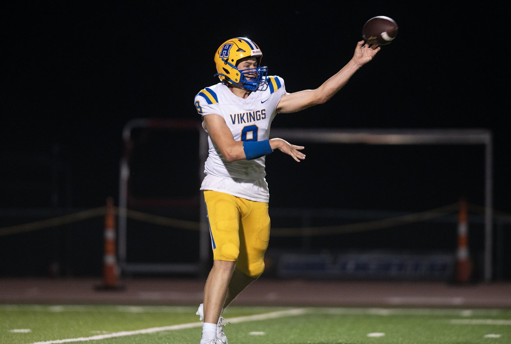 Brandon Webb Jr. and Eureka grind out season-opening home win over ...