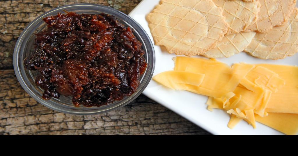 Mostarda (Fig and Prune Chutney)