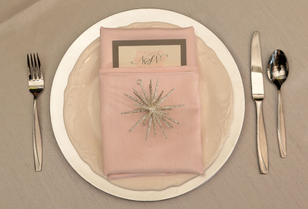 Holiday napkins: Pocket fold for a menu card : News