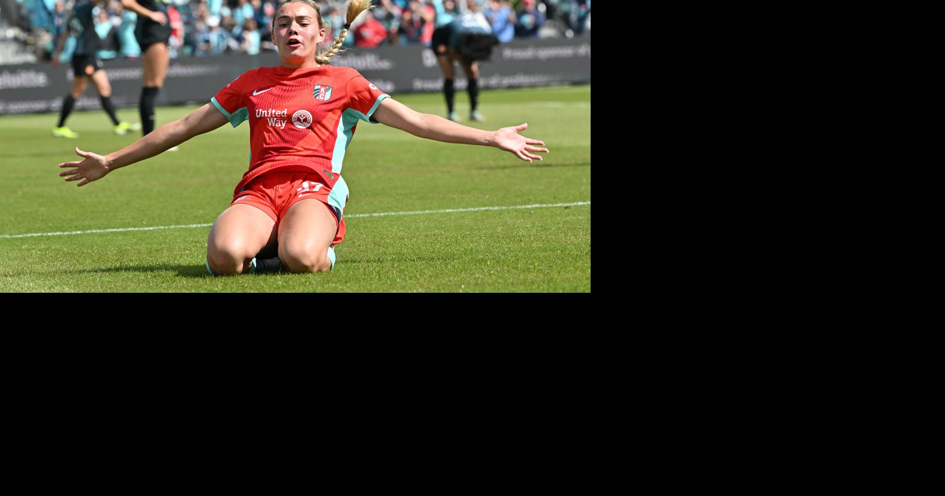 St. Louis teen Alex Pfeiffer becomes youngest NWSL scorer in historic ...