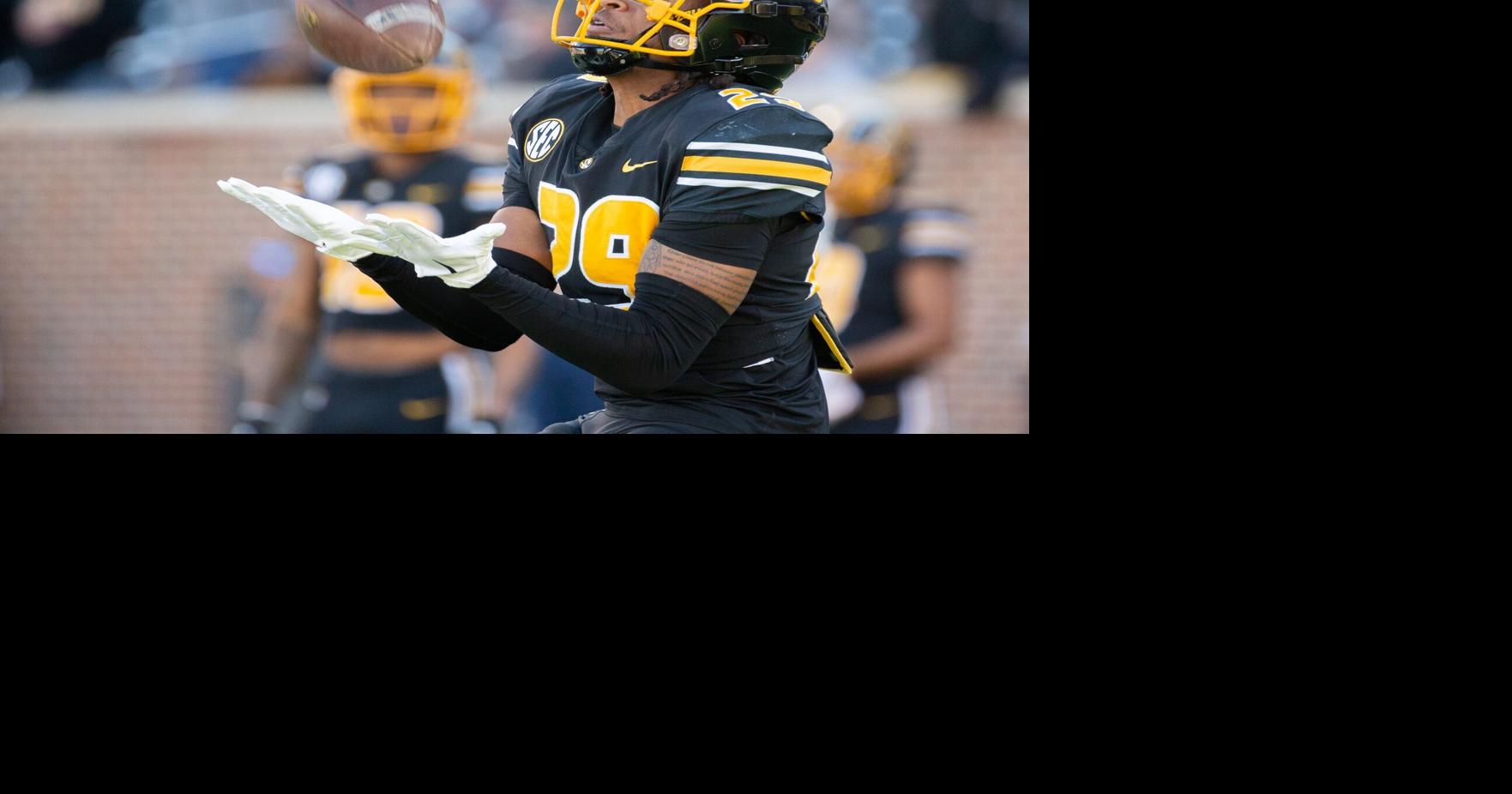 Photos: Missouri beats Arkansas 29-27 to win the Battle Line Rivalry game