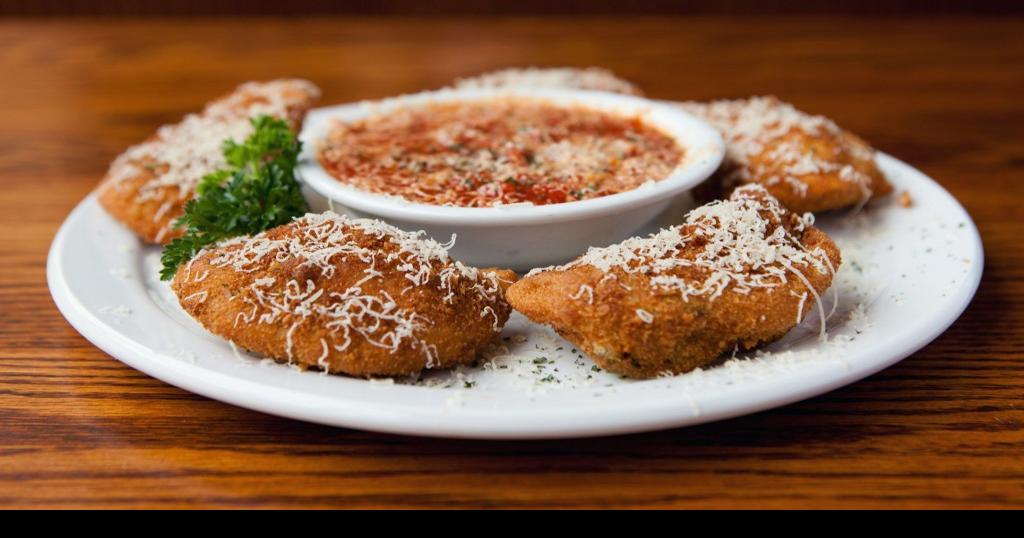 Toasted Ravioli (Angelo's Taverna)