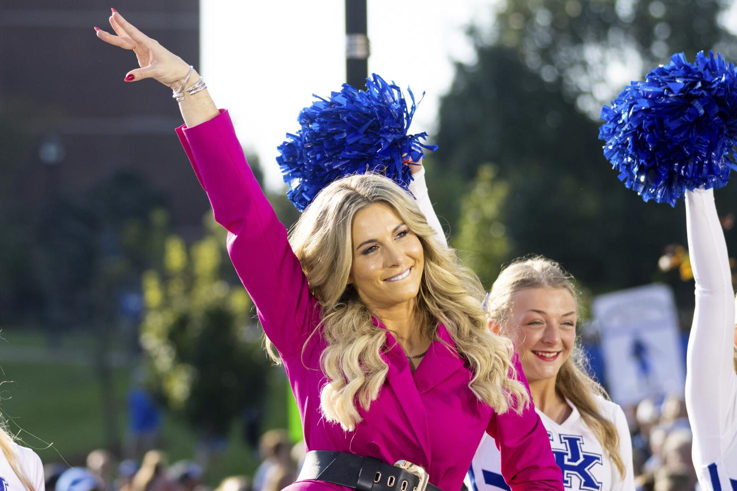 Laura Rutledge: A look at the ESPN college football and NFL host