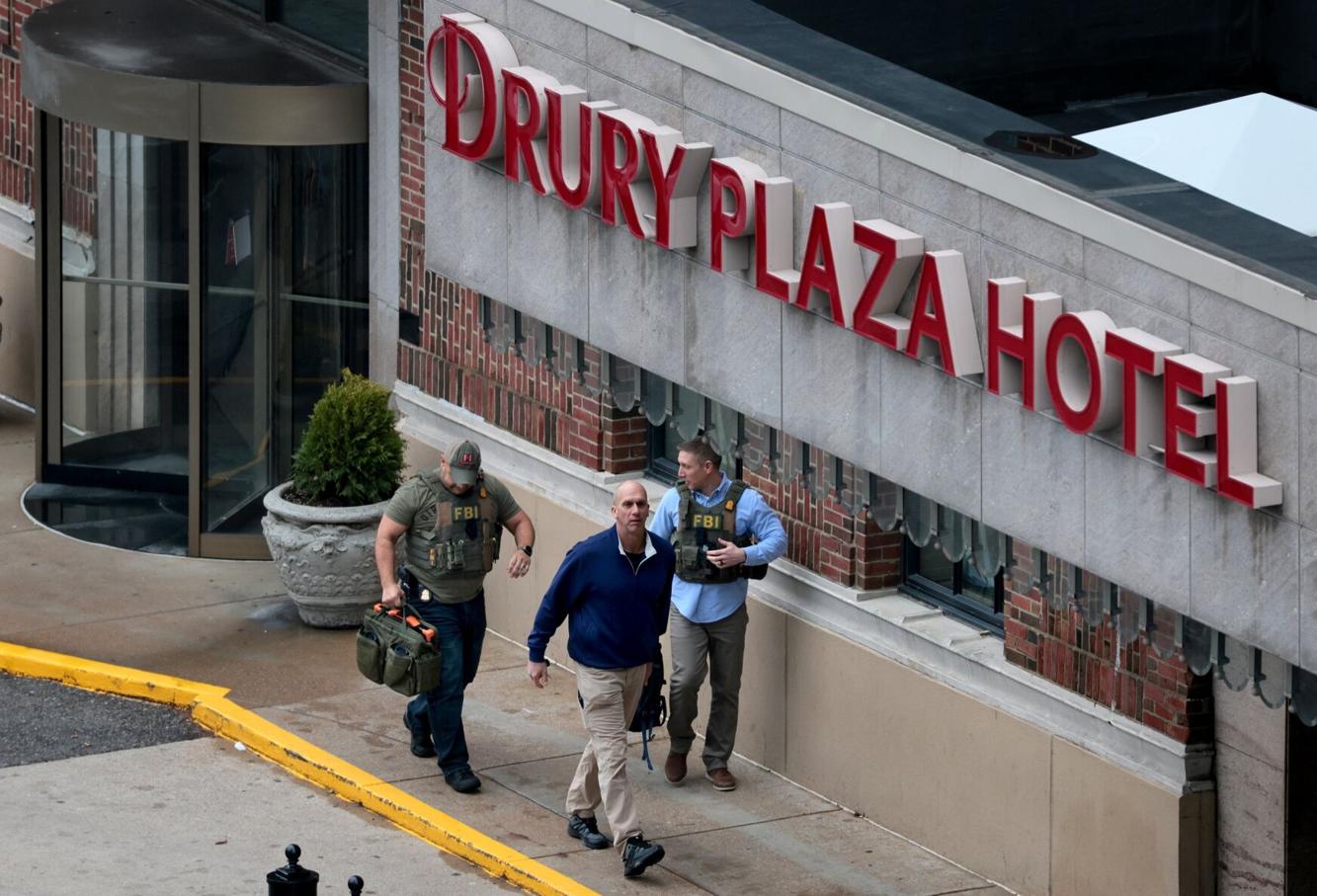 Man arrested after taking woman hostage at downtown St. Louis hotel ...