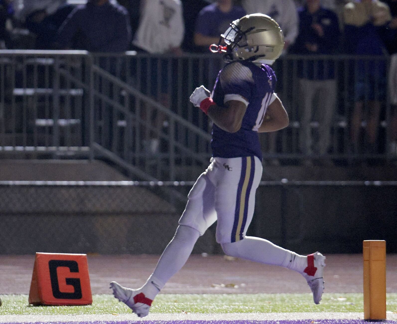 CBC improves to 10-0 by ending De Smet's Class 6 title reign