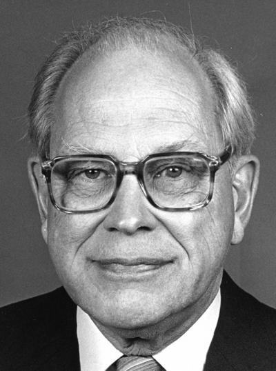 Bill Kester dies, longtime Post-Dispatch business columnist