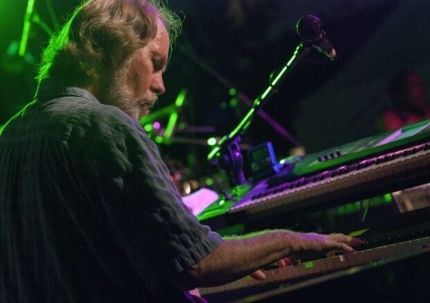 Little Feat's Bill Payne mixes music, poetry and photos in solo show