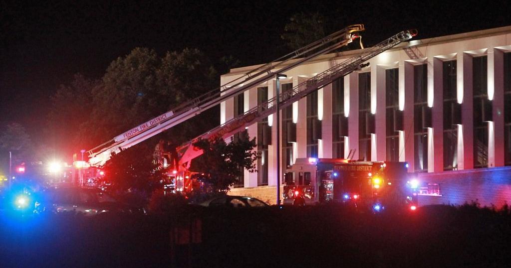Firefighters douse smoldering fire on roof of building at Maritz Inc ...
