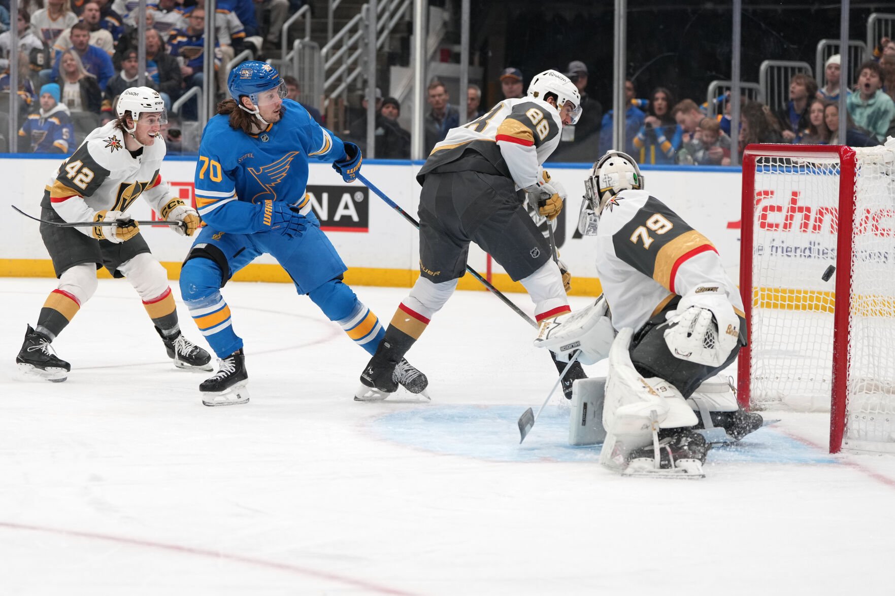 Blues drop second straight with 4-2 loss to Utah