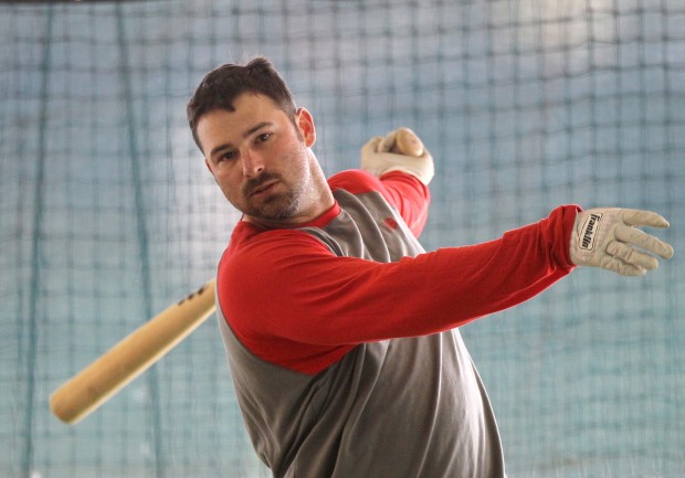 Cards cut Salas, Stavinoha; opening day roster set