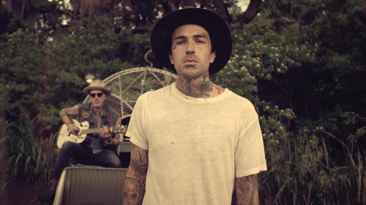 Rapper Yelawolf talks 'Sons of Anarchy' song, Eminem, new album | Music ...