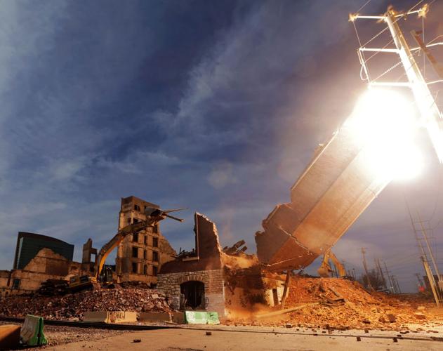 Warehouse wall hits power line north of downtown St. Louis