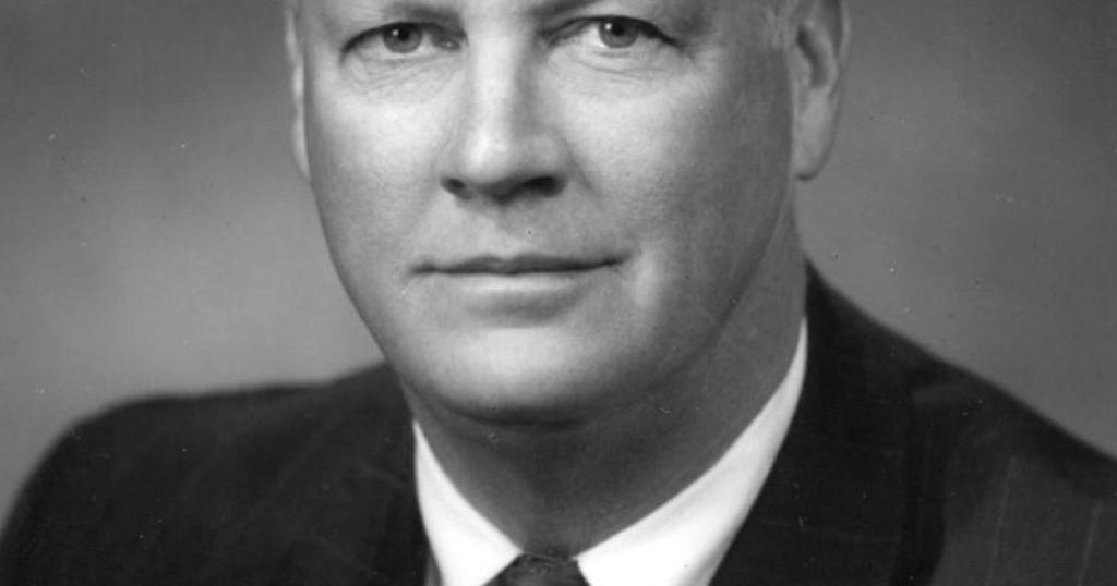 Cardinals co-owner Andrew Baur dies