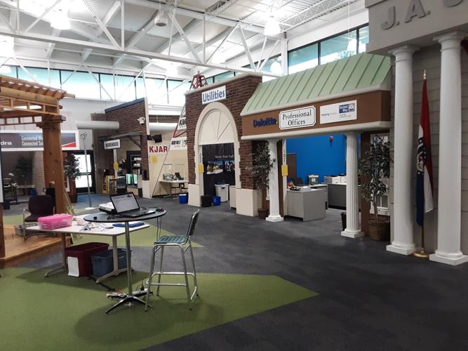 A 10-year-old CFO? It works at Junior Achievement's BizTown