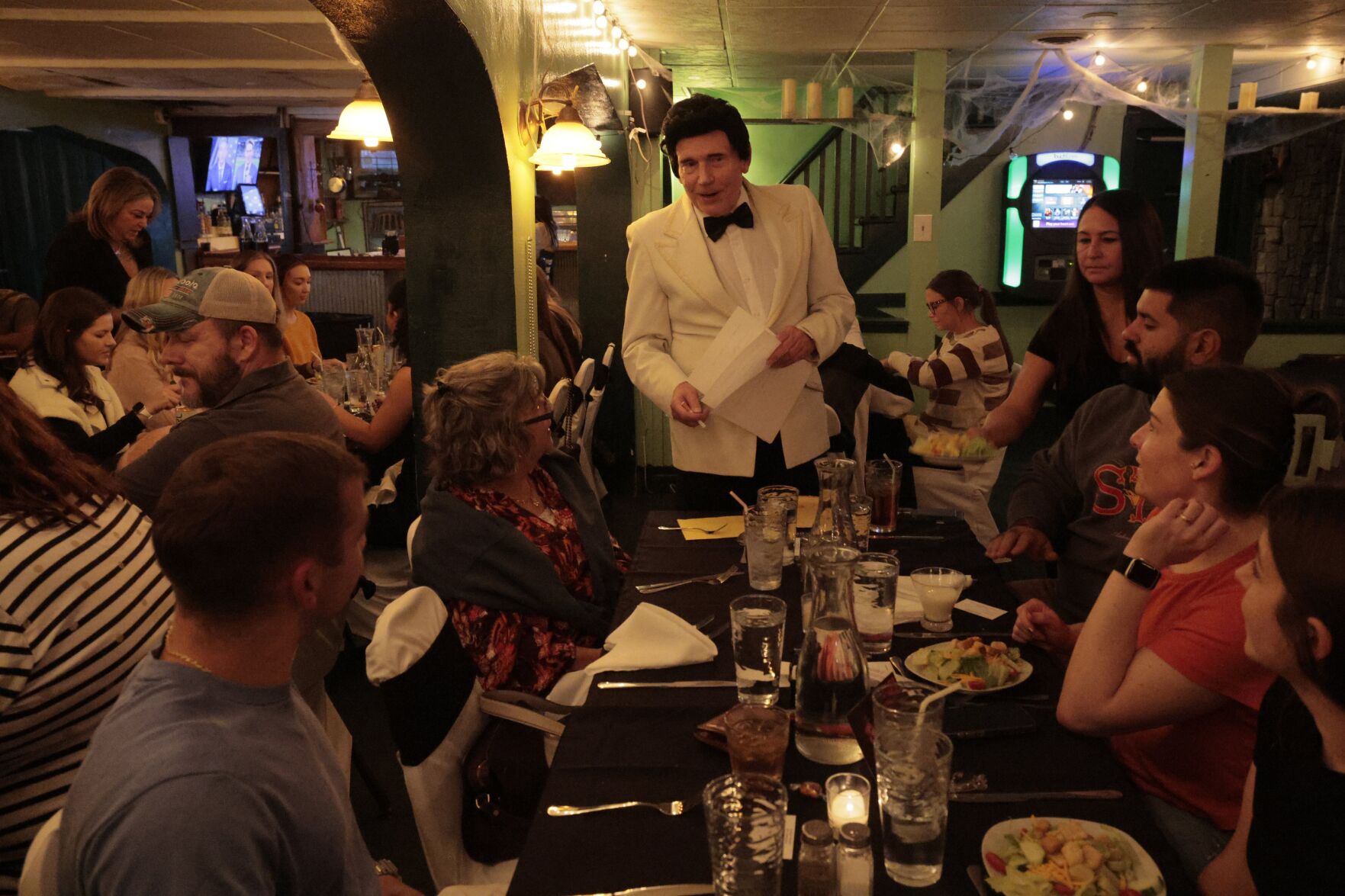 Photos: Dungeon Dinner Murder Mystery Theater holds show at a bar