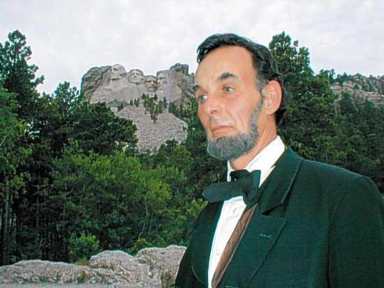Honest Fritz: Lincoln impersonator answers questions about life as a legend