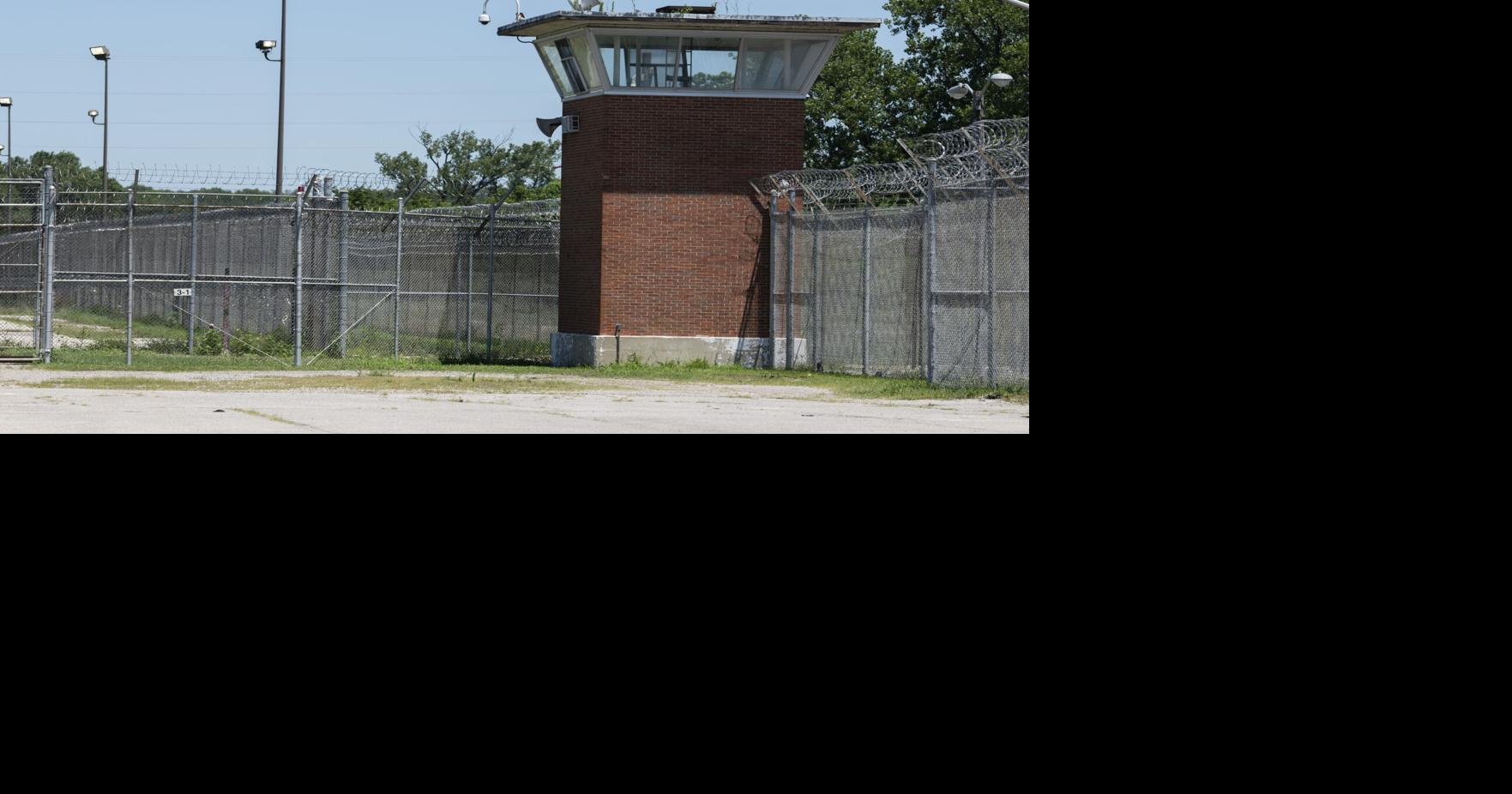 Judge puts brakes on $4M St. Louis jail settlement