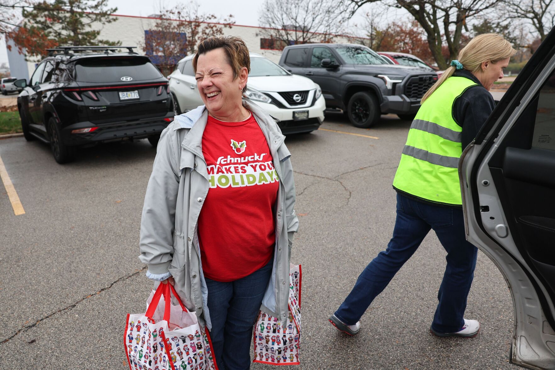 Photos: Turkey giveaway fills hungry families' plates in St. Louis