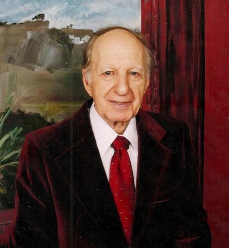 Alan Mayer dies; funeral director kept working at 95