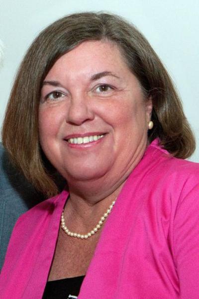 Sharon Barnes dies; the Republican leader in a city filled with Democrats